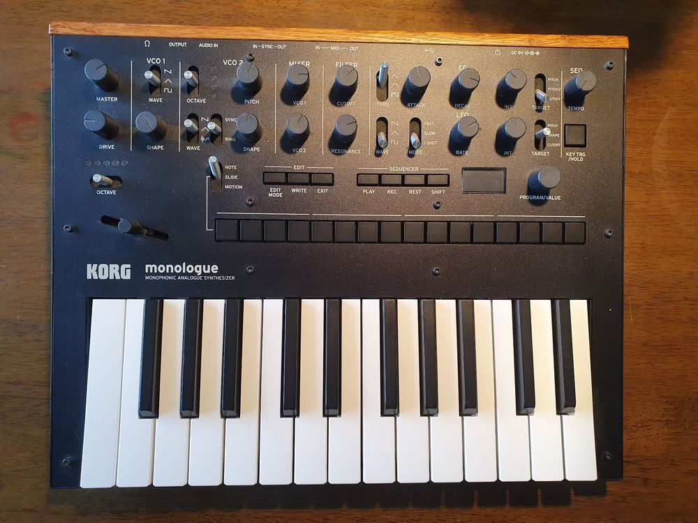 Korg Monologue Schwarz (Gebraucht) in für CHF 166 – mit Lieferung auf ...