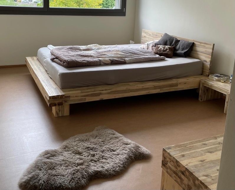 Doppelbett, mit Matratze, Rost, 2 NT und Beistell-Möbel (Gebraucht) in ...