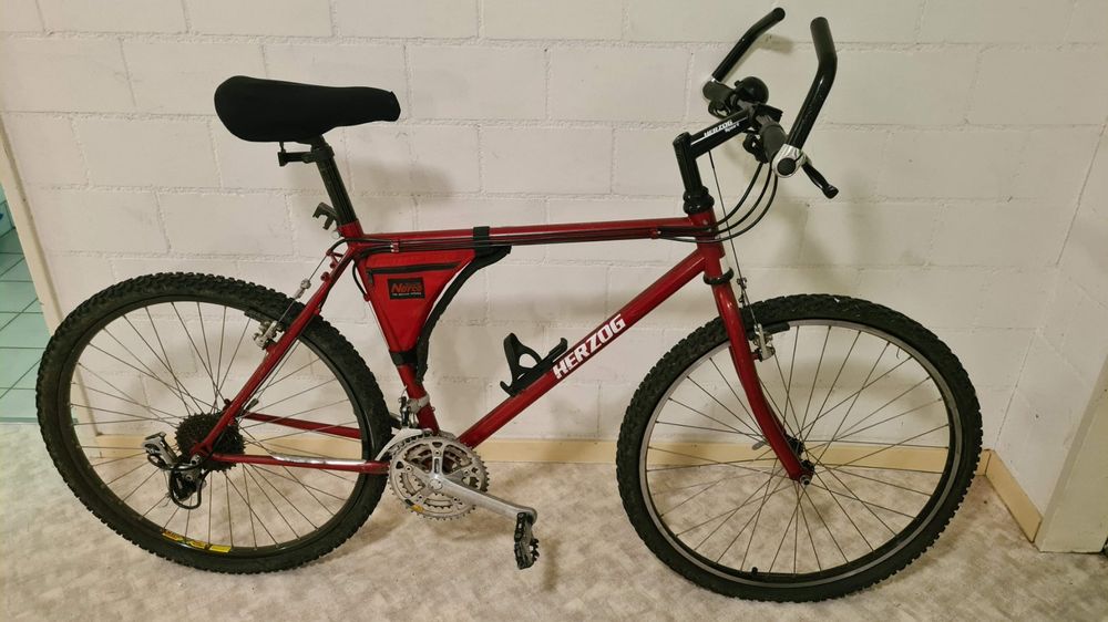 Herzog Rot Velo 26 " Unisex 21gänge (Gebraucht) in Duggingen für CHF 90 ...