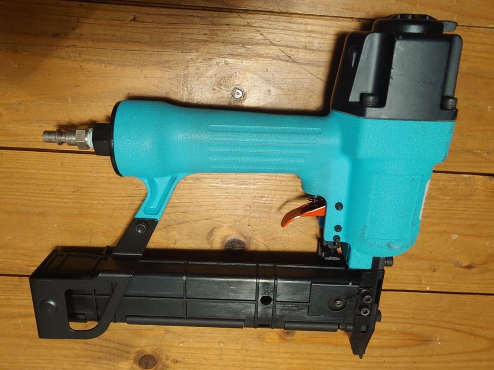 Druckluft-Tacker tool air N-32 (Gebraucht) in Winterthur für CHF 50 ...
