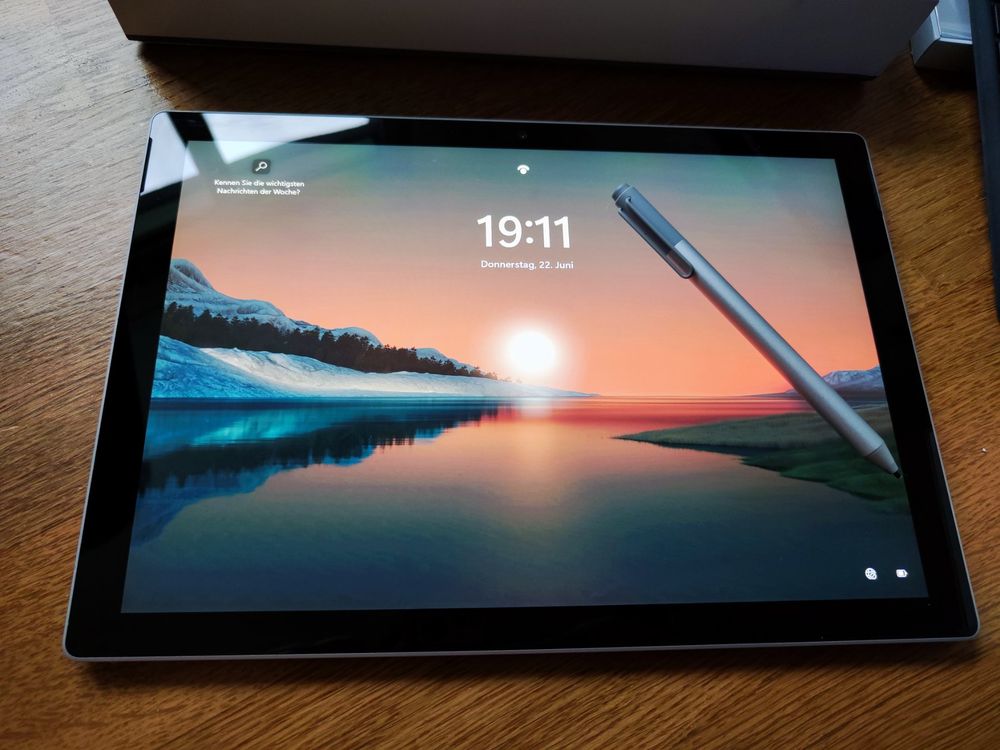 Microsoft Surface Pro 7 256 GB, Tastatur, Stift, Docking (Gebraucht) in ...