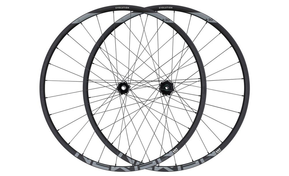 NewMen Laufradsatz Evolution SL A30(15x110/12x157) XD Body (Neu (gemäss ...