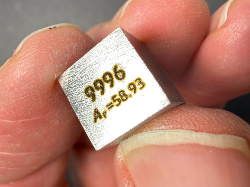 Elementwürfel, Dichtewürfel Kobalt 10 x 10 mm mit Gravur (Gebraucht) in ...