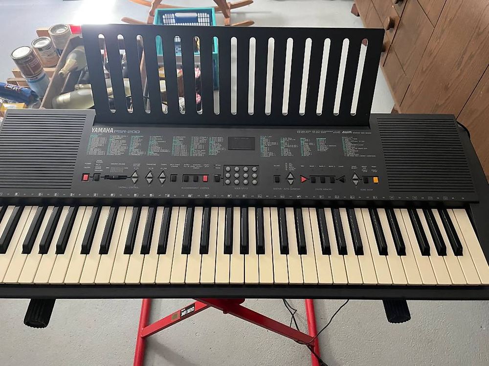 Keyboard Yamaha PSR 200 (Gebraucht) in Kölliken für CHF 50 – nur ...