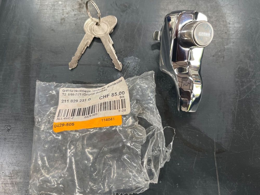 VW Bus Bulli Typ 2 T2 Griff Heckklappe 8/66 - 7/71 original | Kaufen ...