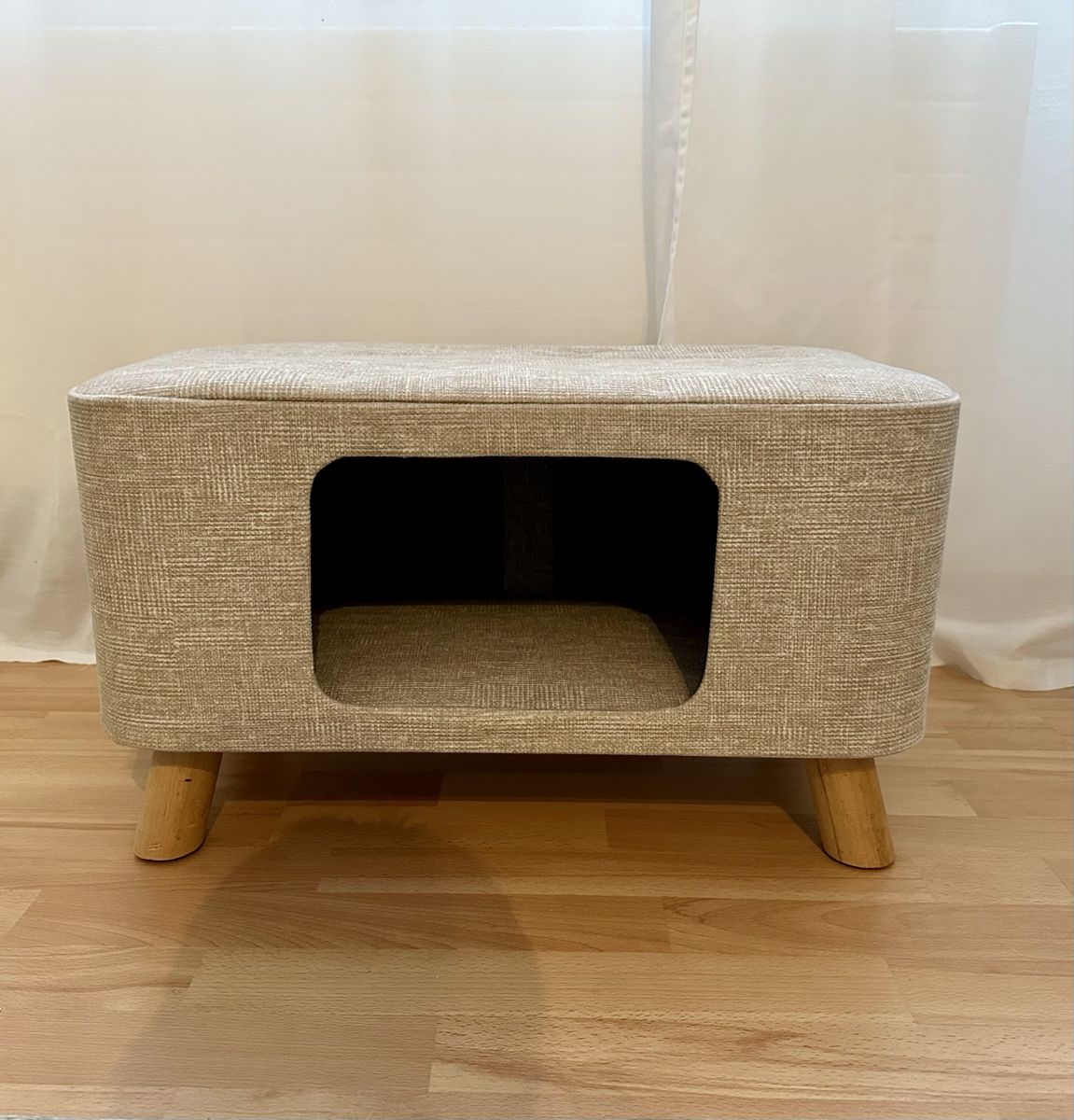 Lit niche maison pour chien chat Beige Swisspet Mia (D'occasion) à ...