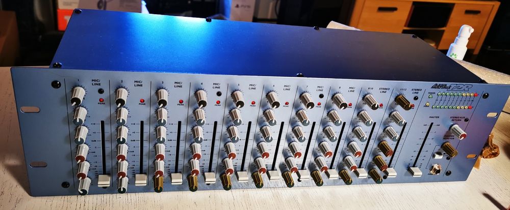 Alesis multimix 12R, table de mixage rack 19" (Gebraucht) in Pailly für ...