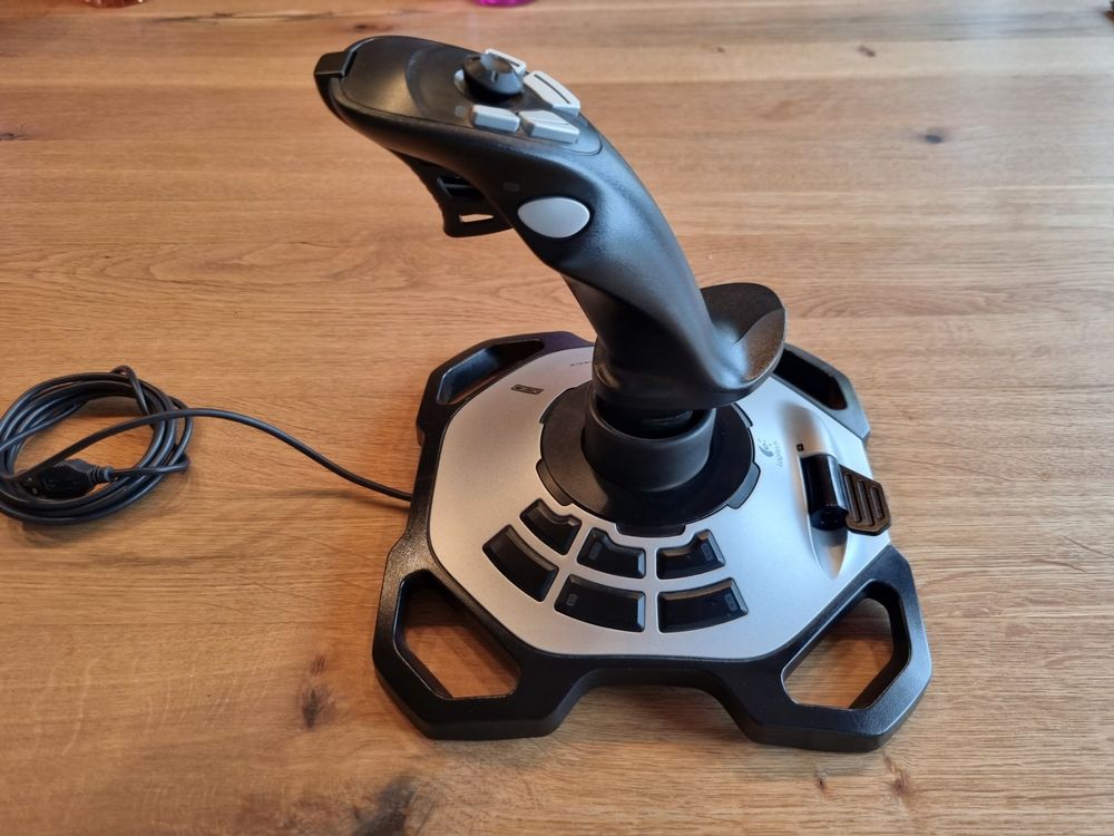 Logitech X3D EXTREME PRO (Gebraucht) in Laupen ZH für CHF 15 – nur ...