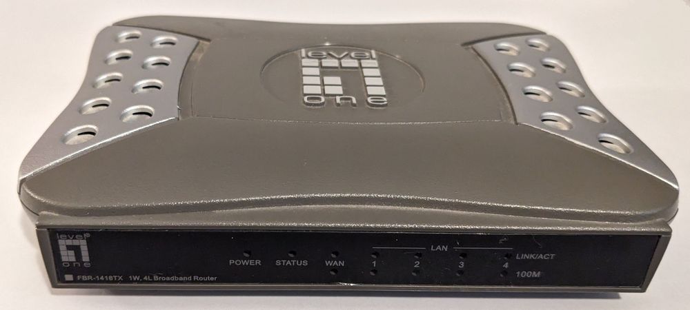 LevelOne FBR-1418TX Router with 4-Port 10/100Mbps Switch (Gebraucht) in Adliswil für CHF 3 – mit ...