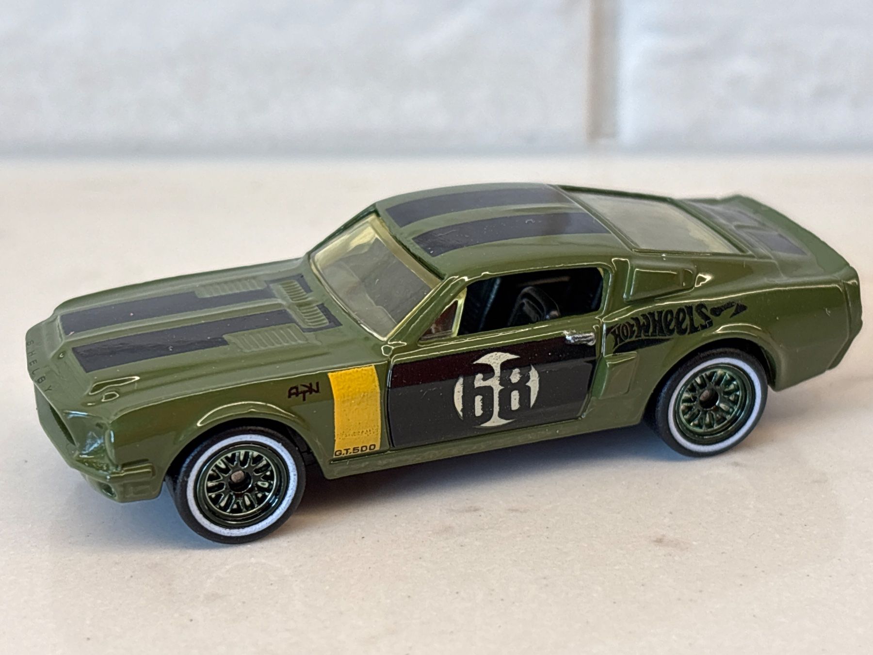 Hotwheels Ford Mustang Shelby test usine 1/64 (Neu (gemäss Beschreibung ...