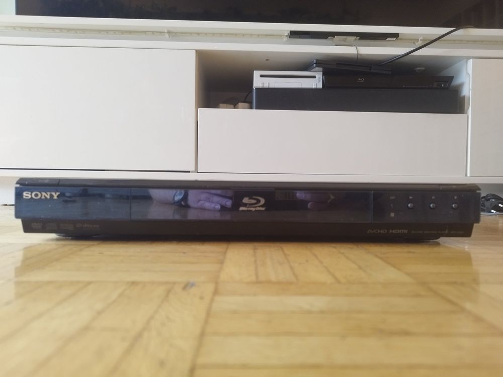 SONY BDP-S350 (Blue-ray Disc/DVD Player, NP: CHF 395.00) | Kaufen auf Ricardo