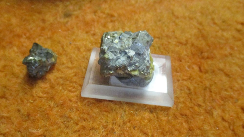 Mineralien Pyrit aus dem Val Medel ( Katzengold ) | Kaufen auf Ricardo