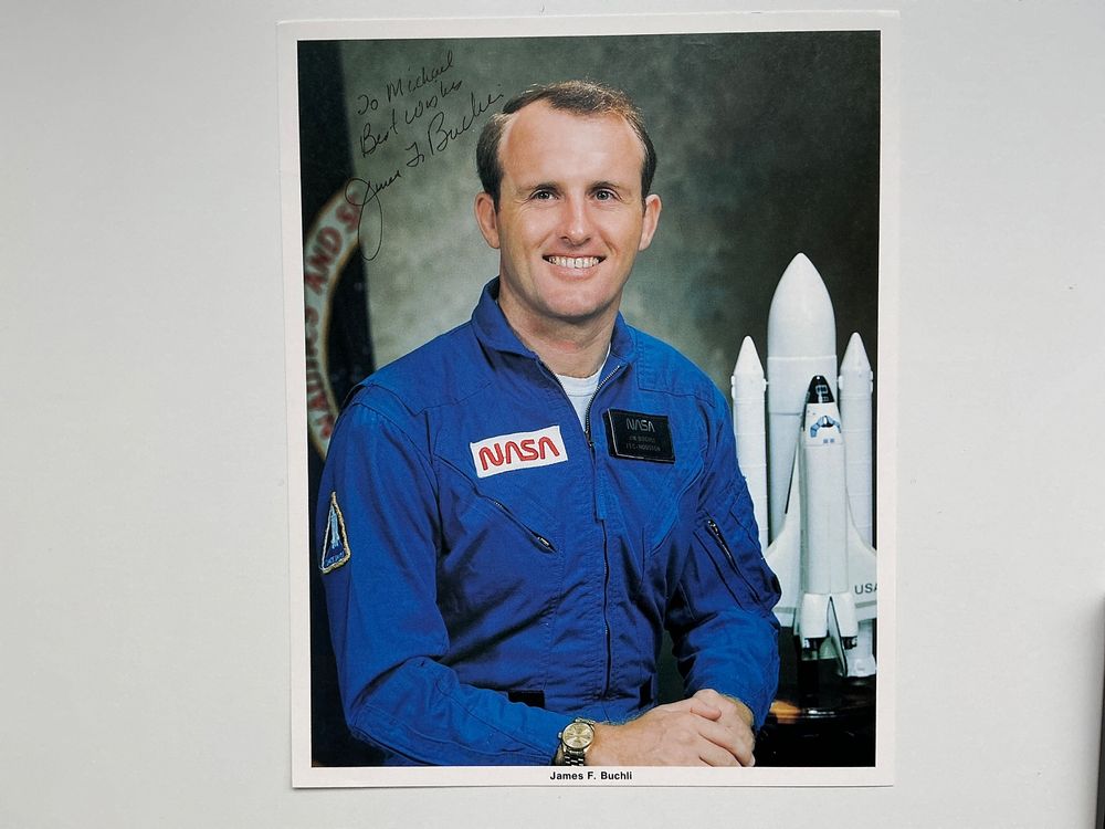 Weltraum OU James Buchli NASA Original Porträt 8*10 signiert (Gebraucht ...