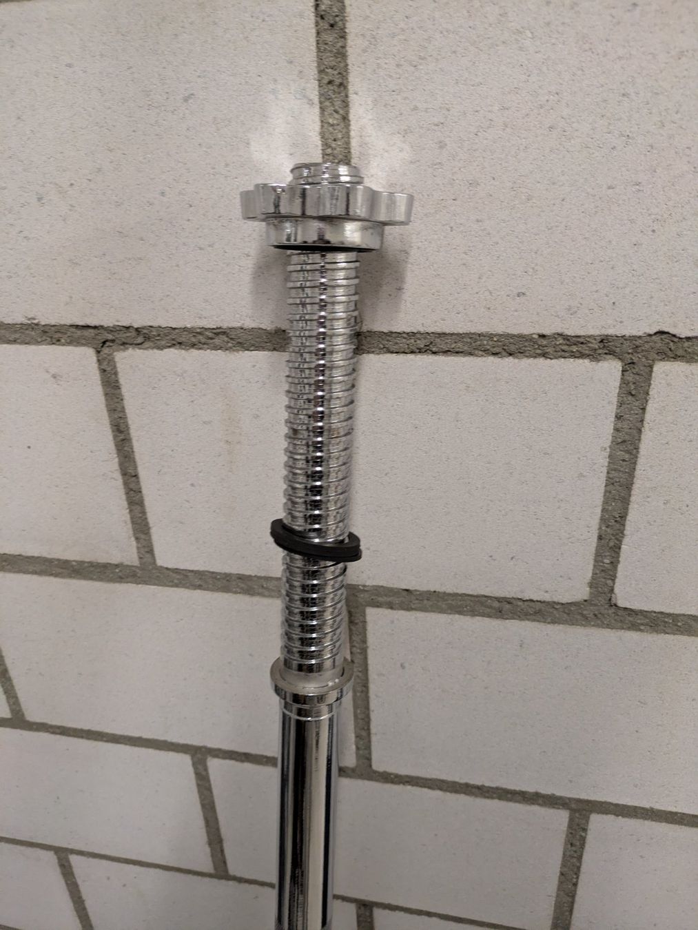 Barbell 140 cm – 28 mm Standard – Weightlifting (Gebraucht) in Losone ...