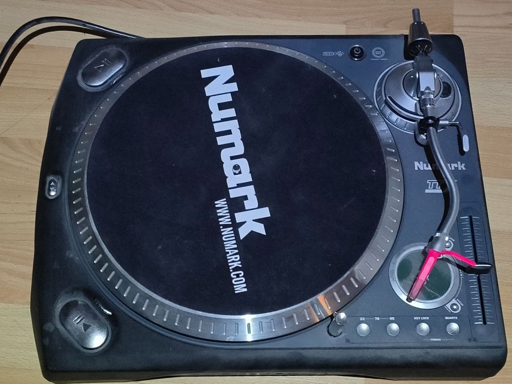 Numark TTX USB Professioneller Plattenspieler (Gebraucht) in Martina ...