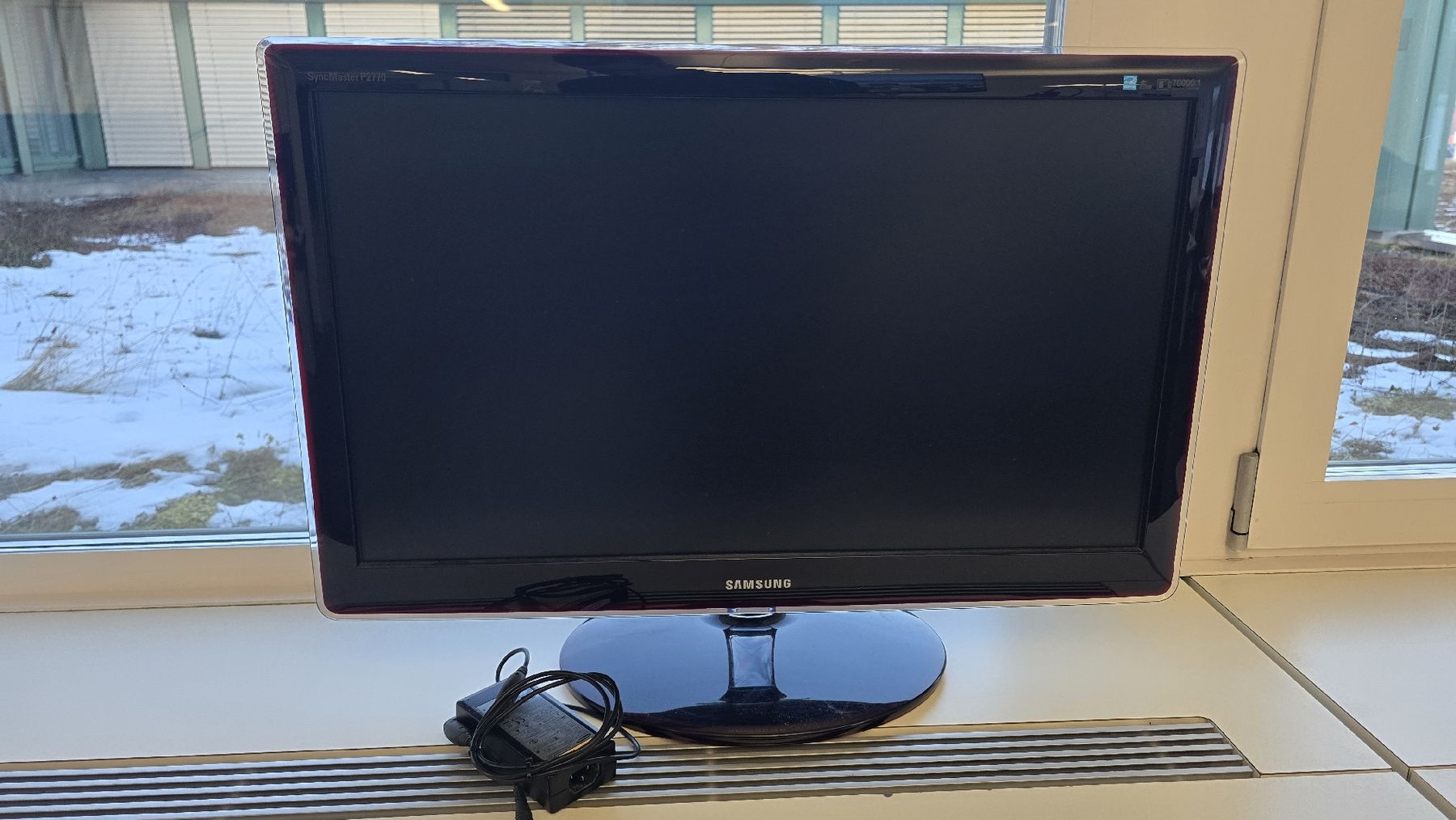 Samsung P2770FH Monitor - idealer Bildschirm mit HDMI, Audio (Gebraucht ...