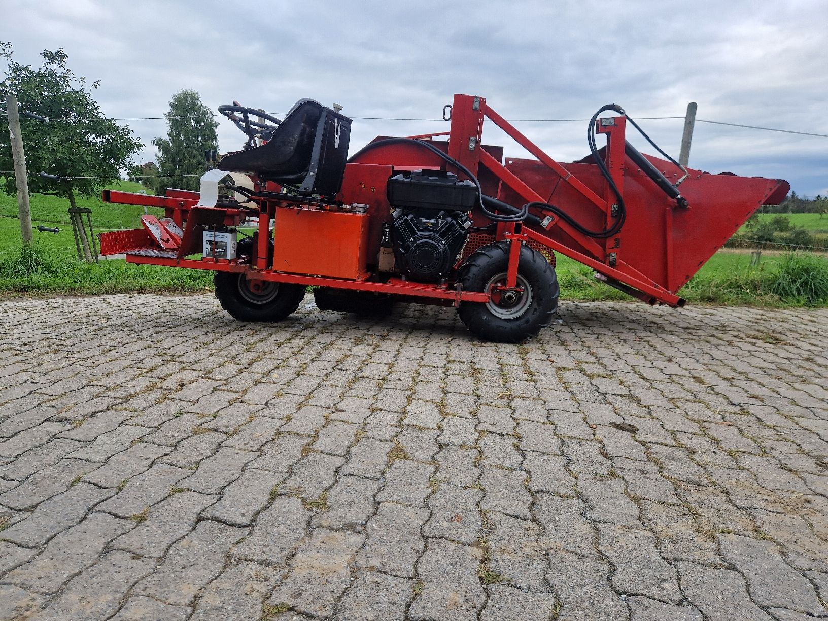 Feucht OB 101 Auflesmaschine (Gebraucht) in Freidorf TG für CHF 9990 ...