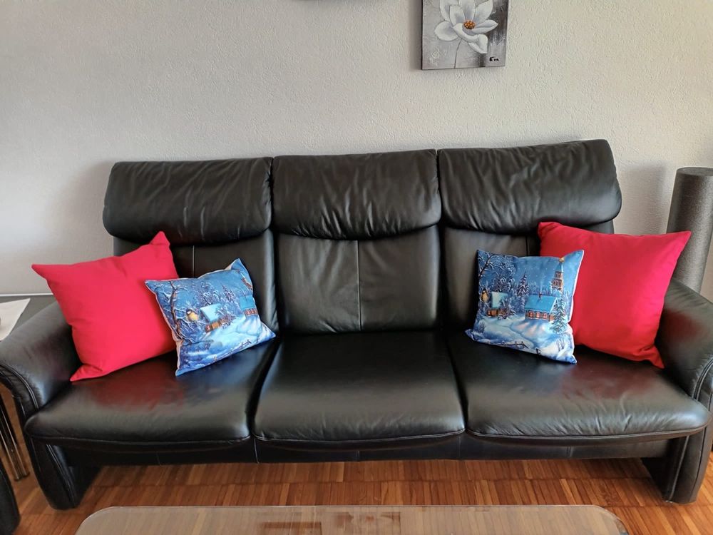 Sofa Echtleder 2er und 3er Sitz schwarz (Gebraucht) in Muri AG für CHF 251 – nur Abholung auf ...