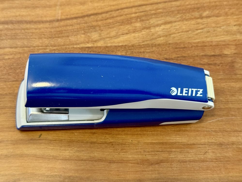 Leitz NeXXt 5523 Tacker Starkes Flachheftgerät +Heftklammern (Neu und ...