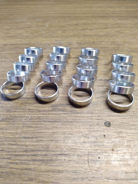 Alu Ringli Dekoration / Osteraktion ab 1.-Fr. (Gebraucht) in Walkringen ...