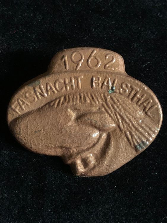 Fasnacht Plakette Balsthal, 1962 Braun (Gebraucht) in Therwil für CHF ...