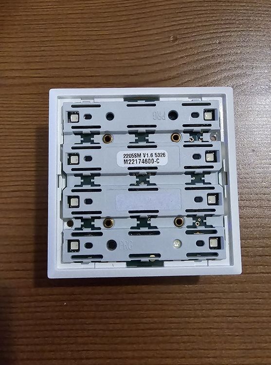 Feller KNX Taster RGB 1-8 fach mit Temperaturfühler (Gebraucht) in ...