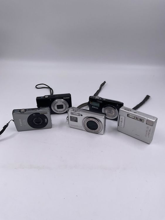 Lot Fotoapparate (Gebraucht) in Sirnach für CHF 32 – mit Lieferung auf ...