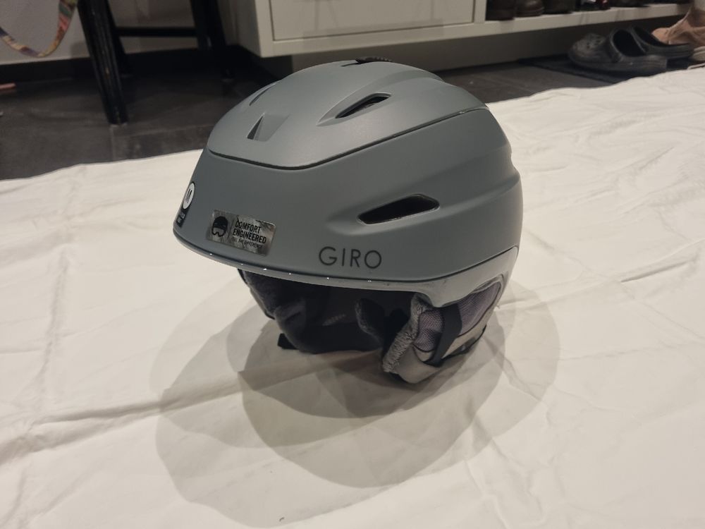 Giro Strata Mips Skihelm Gr. M 55.5 - 59 cm in Grau (Gebraucht) in ...