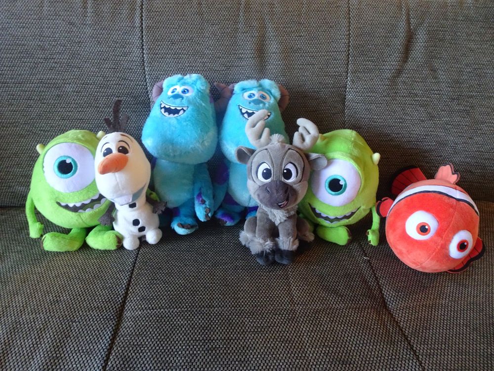 Disney Plüschtiere Sullivan, Mike, Nemo, Olaf, Sven (Gebraucht) in ...