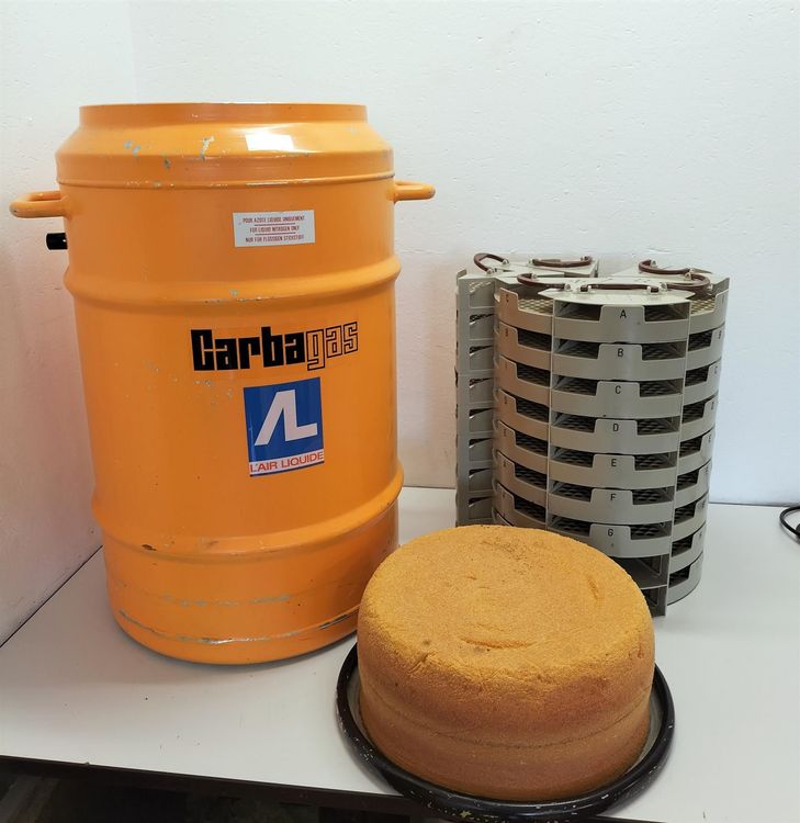 Sample Storage /Liquid-N2 Container 1 (Gebraucht) in Niederdorf für CHF ...