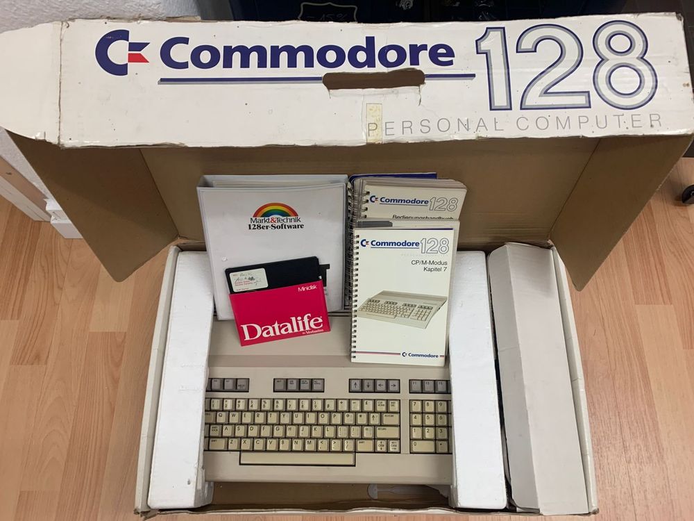 Commodore 128 mit floppy Originalverpackung und Anleitung (Gebraucht ...