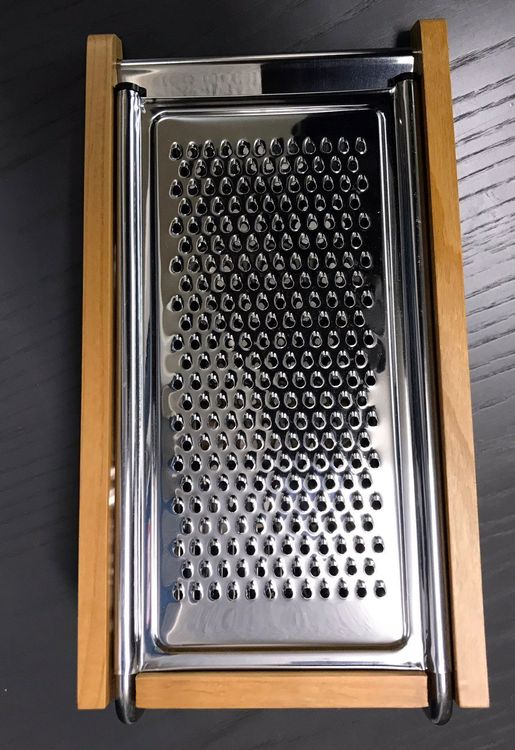 Alessi Parmesan Reibe (Neu und originalverpackt) in Nänikon für CHF 60 ...