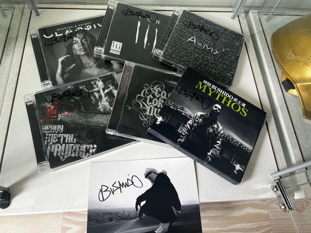 Bushido Sammlung mit CD ALBEN und alle Unterschrieben Origin (Gebraucht ...