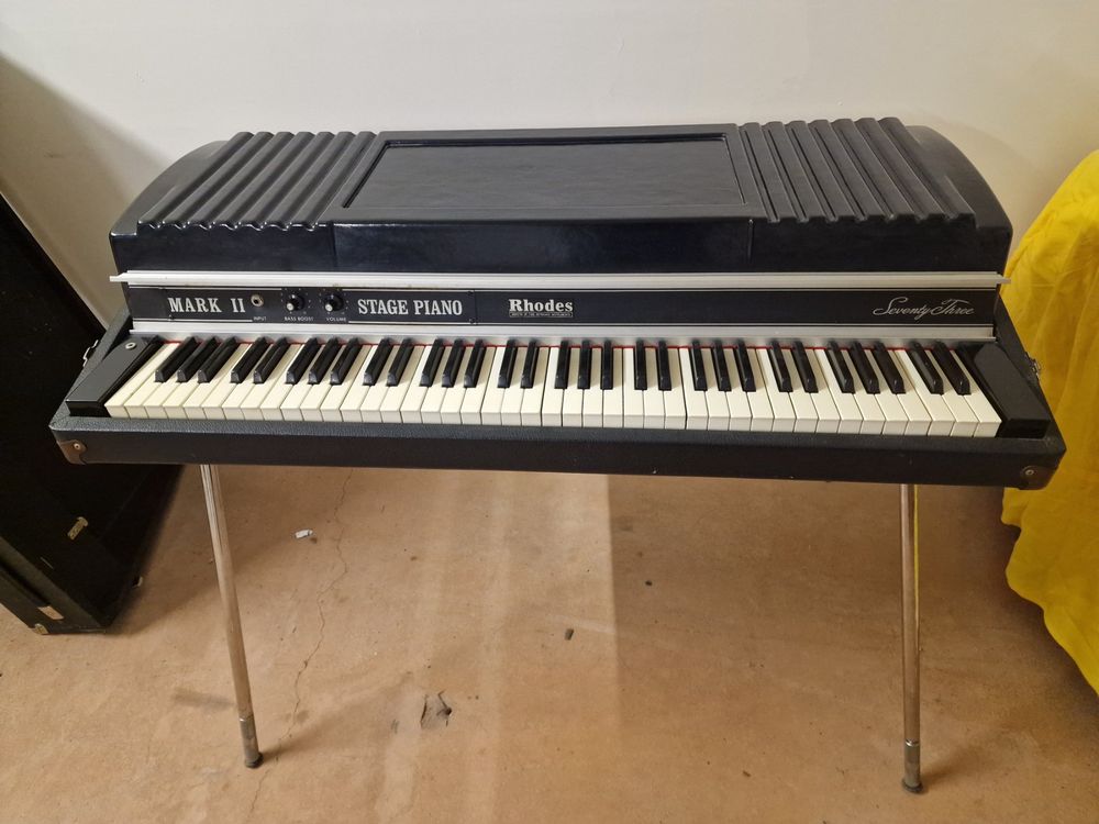 Rhodes Mark II Stage model Seventythree Keyboard (Gebraucht) in Zürich ...
