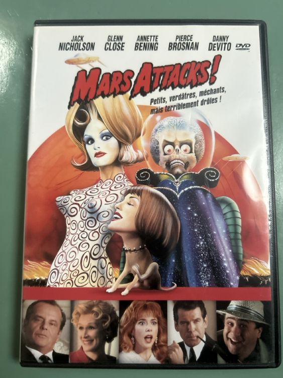 DVD Mars Attacks! Comédie culte Nicholson Close (Gebraucht) in Penthaz ...