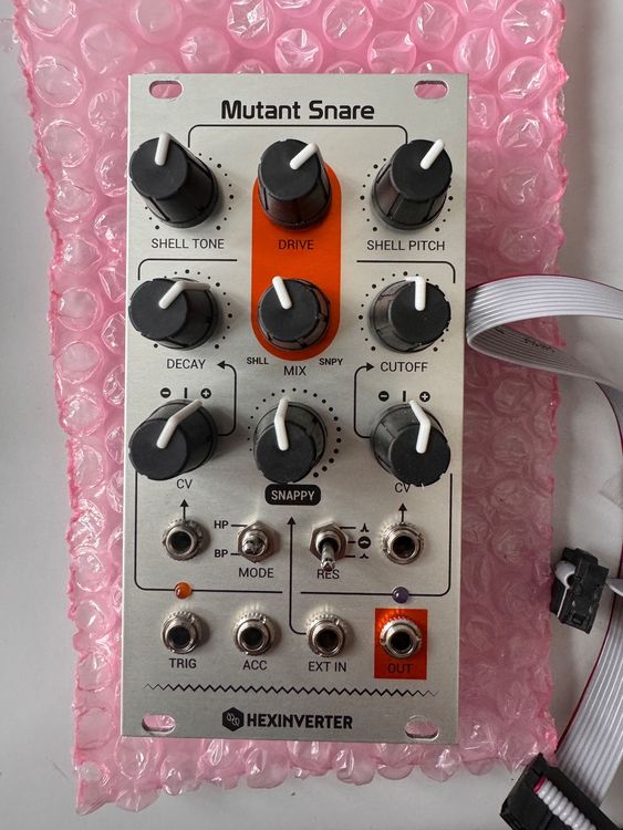 Hexinverter Mutant Snare (Eurorack Modul) (Gebraucht) in Jenaz für CHF 68 – mit Lieferung auf ...