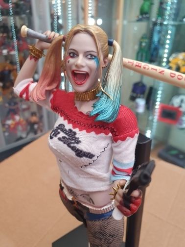 Harley Quinn Suicide Squad 1/6 Scale Hot Figure (Neu (gemäss ...