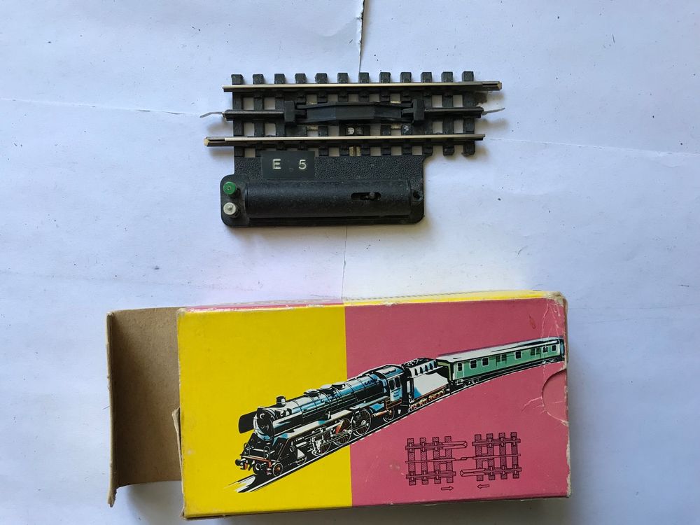 trix express 4369, entkuppler (Gebraucht) in liestal für CHF 4.9 – mit ...