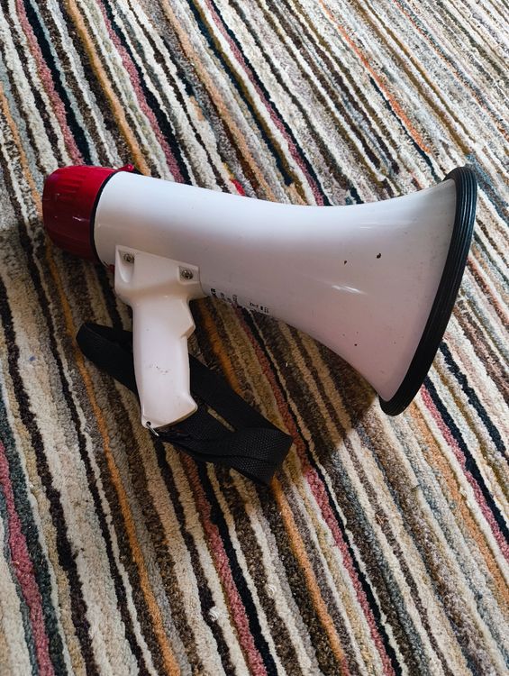 Speaka Megafon XB-11SR, 20W, Lautsprecher Top Zustand! (Gebraucht) in ...