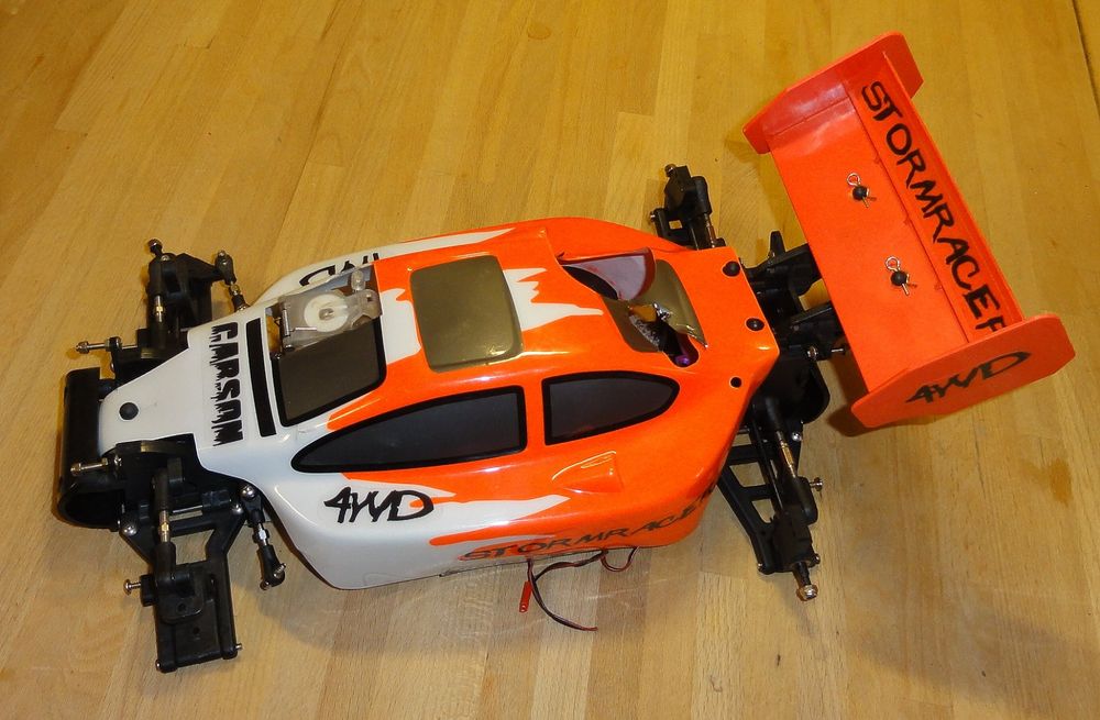 Carson Stormracer Chassis als Teilespender (Defekt) in Waldenburg für ...