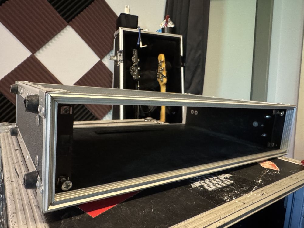 Piccolo rack flight case 2 unità (Gebraucht) in Malvaglia für CHF 20 ...