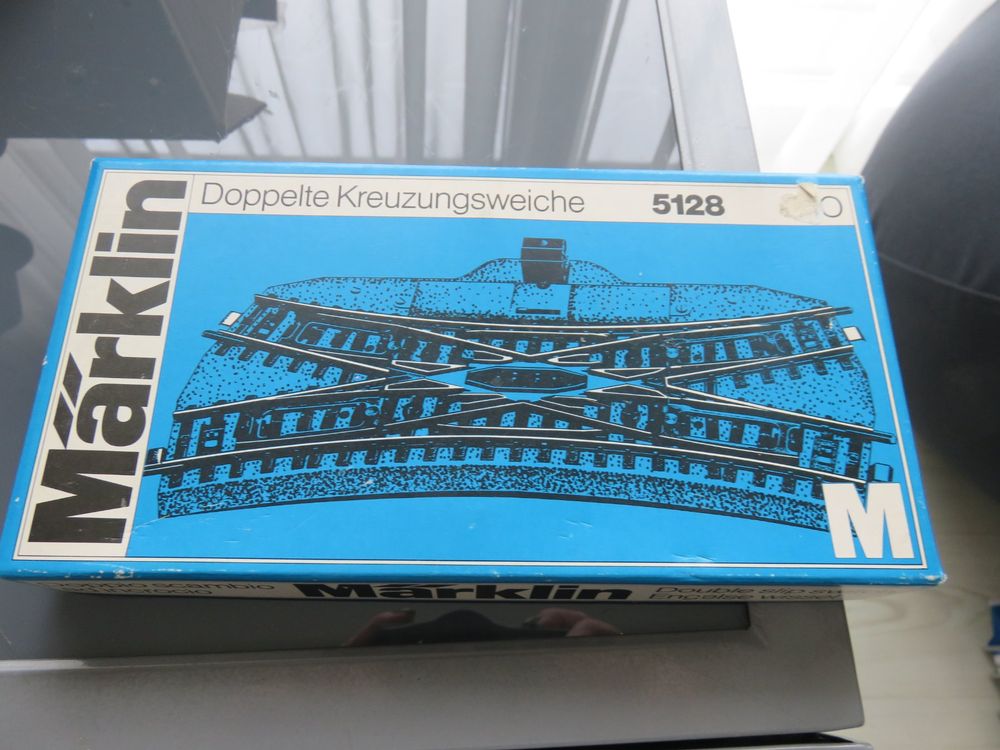 Märklin Doppelkreuzungsweiche 5128 M-Gleis (Gebraucht) in Lachen SZ für ...