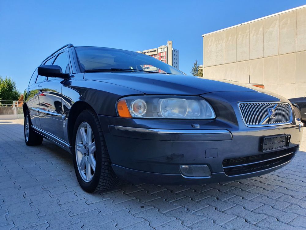 VOLVO V70 D5 AWD, Automat, 4x4,Diesel | Kaufen auf Ricardo