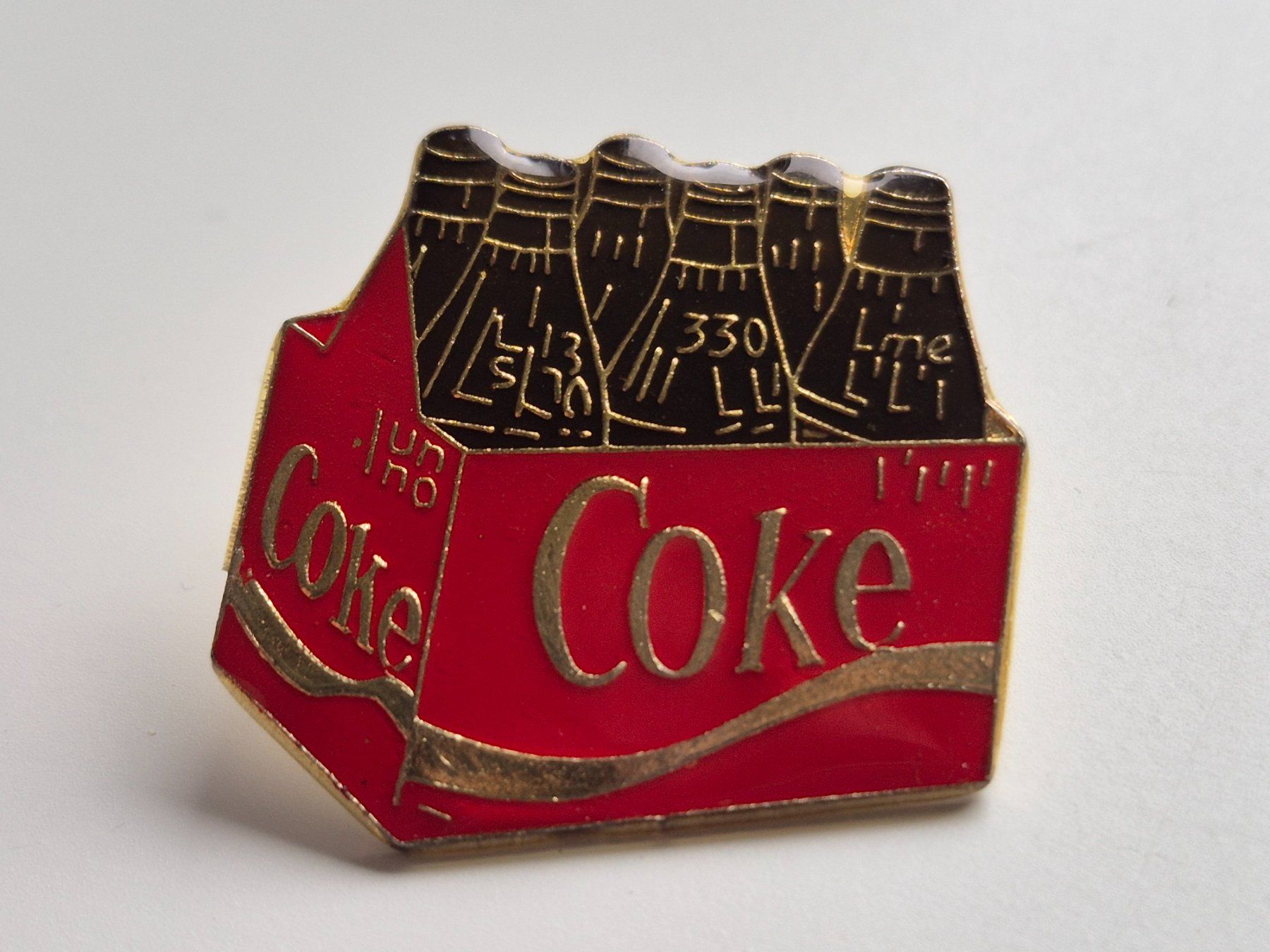 alter COCA COLA Pin ️ (Gebraucht) in Niederweningen für CHF 5 – mit ...
