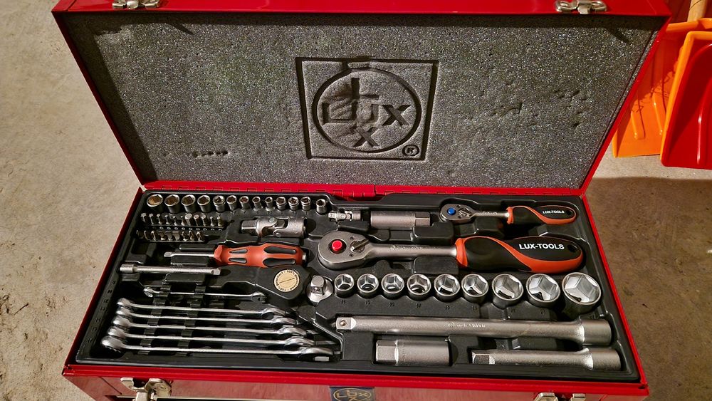 LUX-TOOLS Werkzeugkoffer Ratschenkasten Sockets etc (Gebraucht) in ...