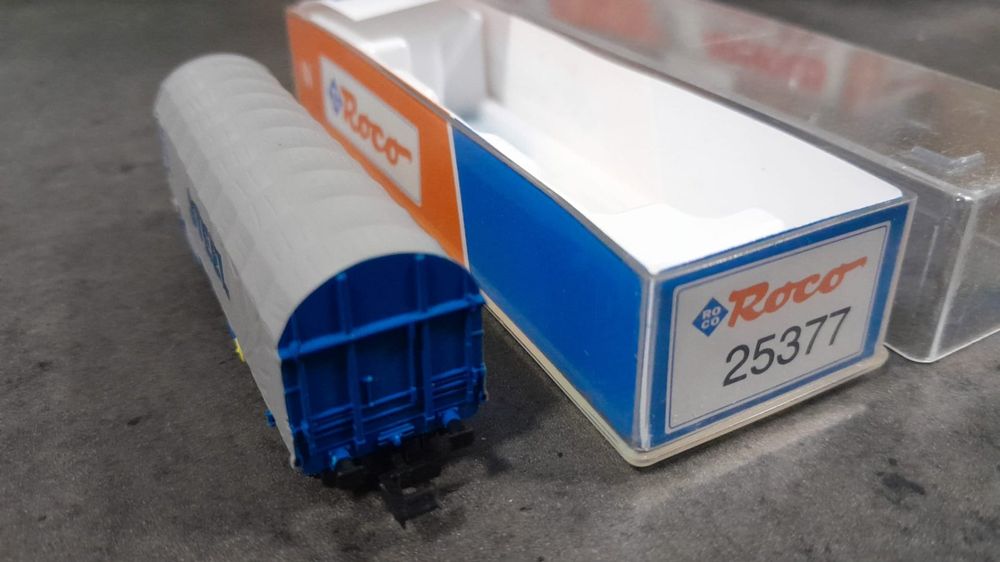 Schiebeplanewagen Shimmns der ÖBB STEEL von Roco (Neu und ...