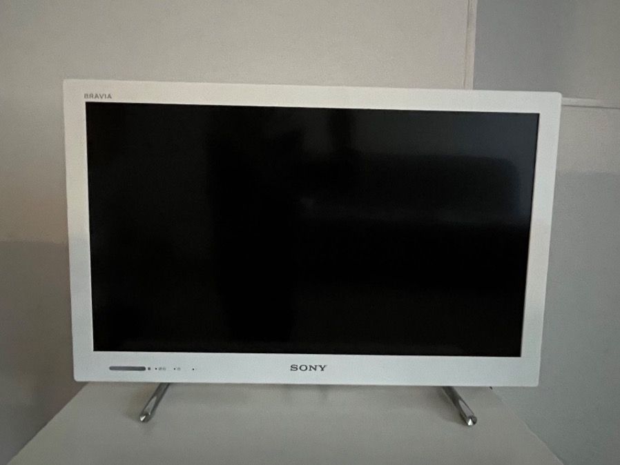 Sony Bravia Fernseher LCD Digital weiss KDL-24EX320 | Kaufen auf Ricardo