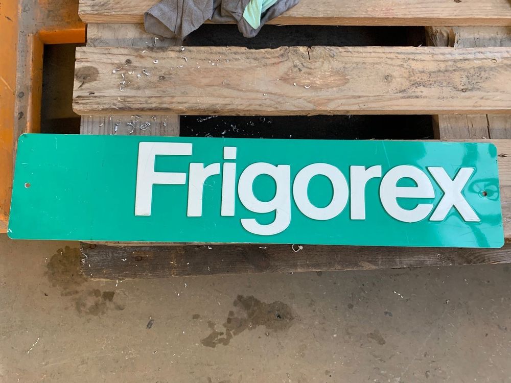 Schild Frigorex (Gebraucht) in Untervaz für CHF 1 – mit Lieferung auf ...