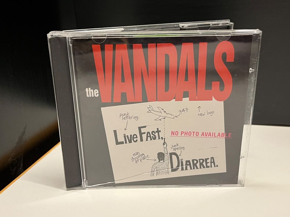 The Vandals - Live Fast... Diarrhea - R3A (Gebraucht) in Küsnacht ZH für CHF 6 – mit Lieferung ...