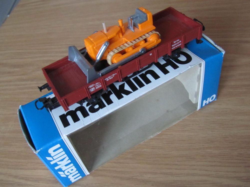 Märklin HO offener Güterwagen mit Bulldozer 4424 | Kaufen auf Ricardo